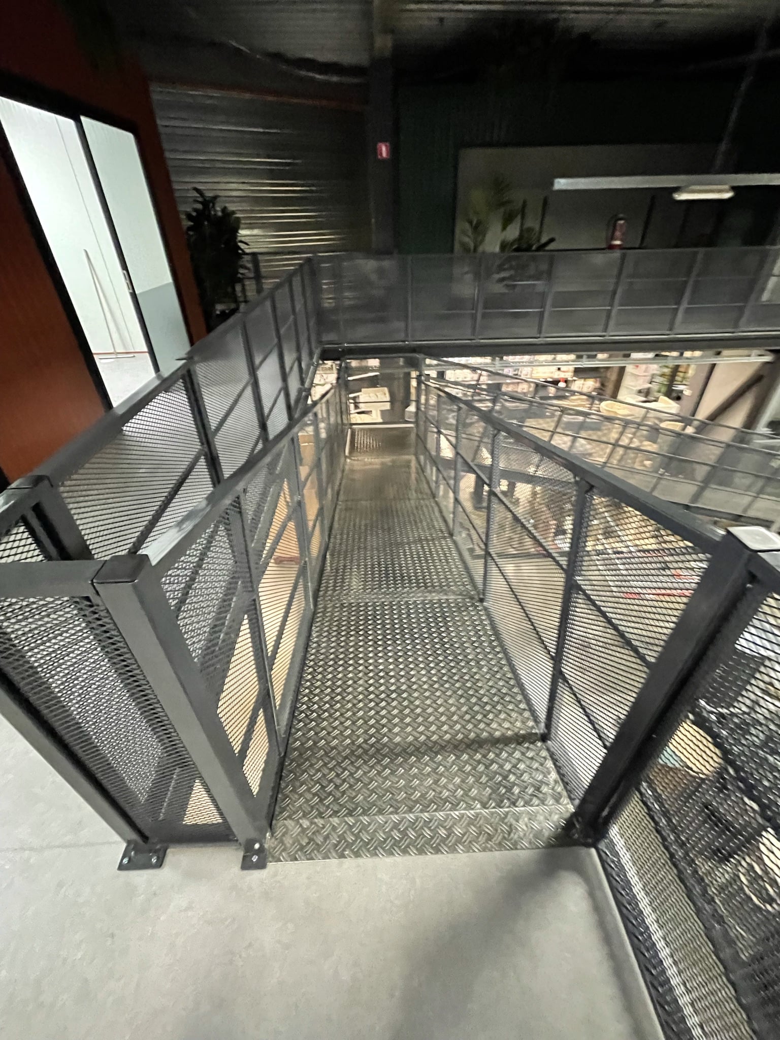 Mezzanine floors for warehouse layout - Nolte Mezzanine